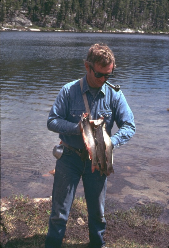 Fishing Dipper and Pallet