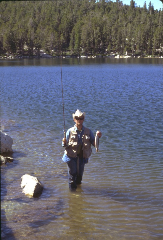 Fishing Dipper and Pallet